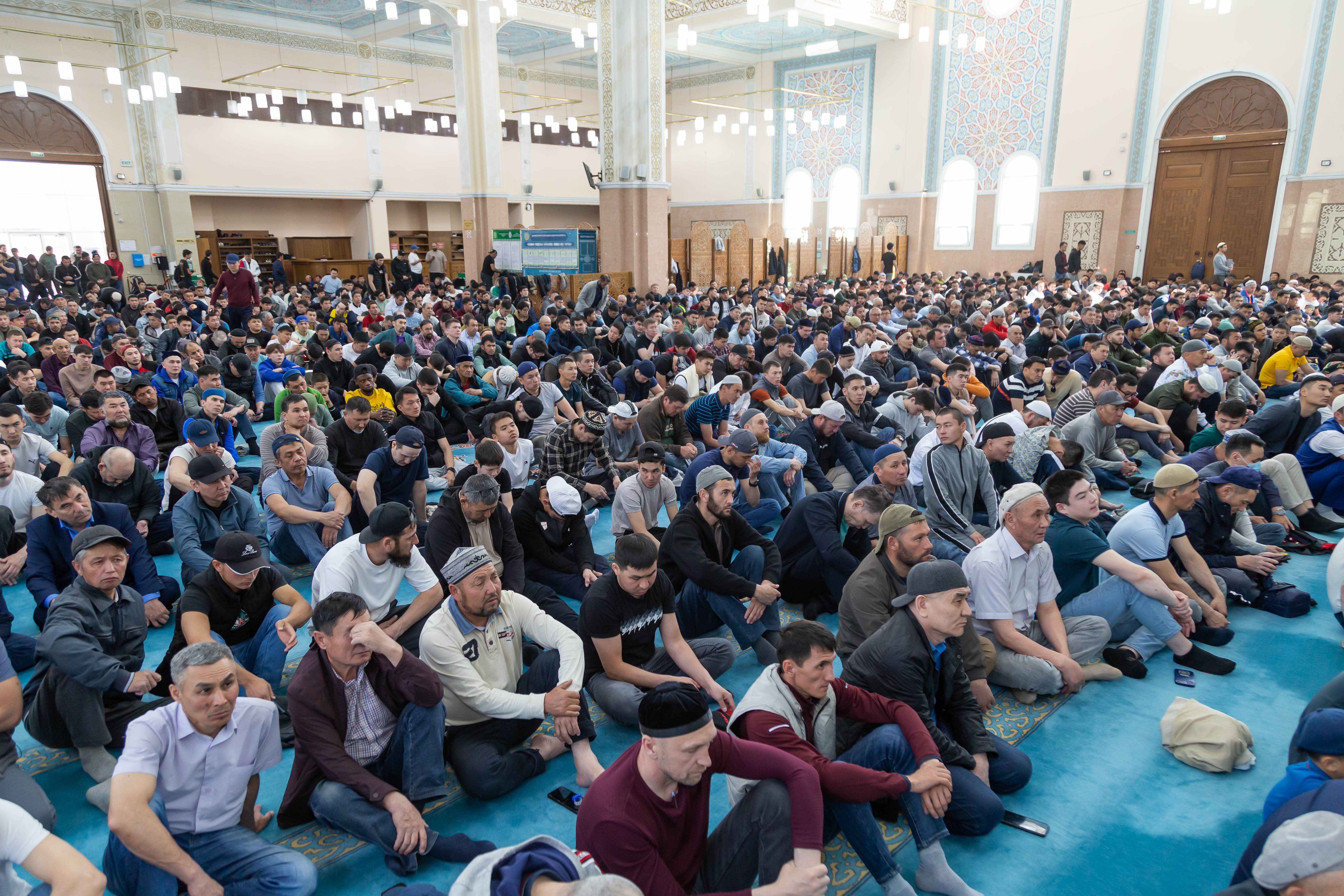 Бөлім меңгерушісі мешіт жамағатына жұма уағызын айтты (фото) - Ummet.kz- Үмметпен бірге!